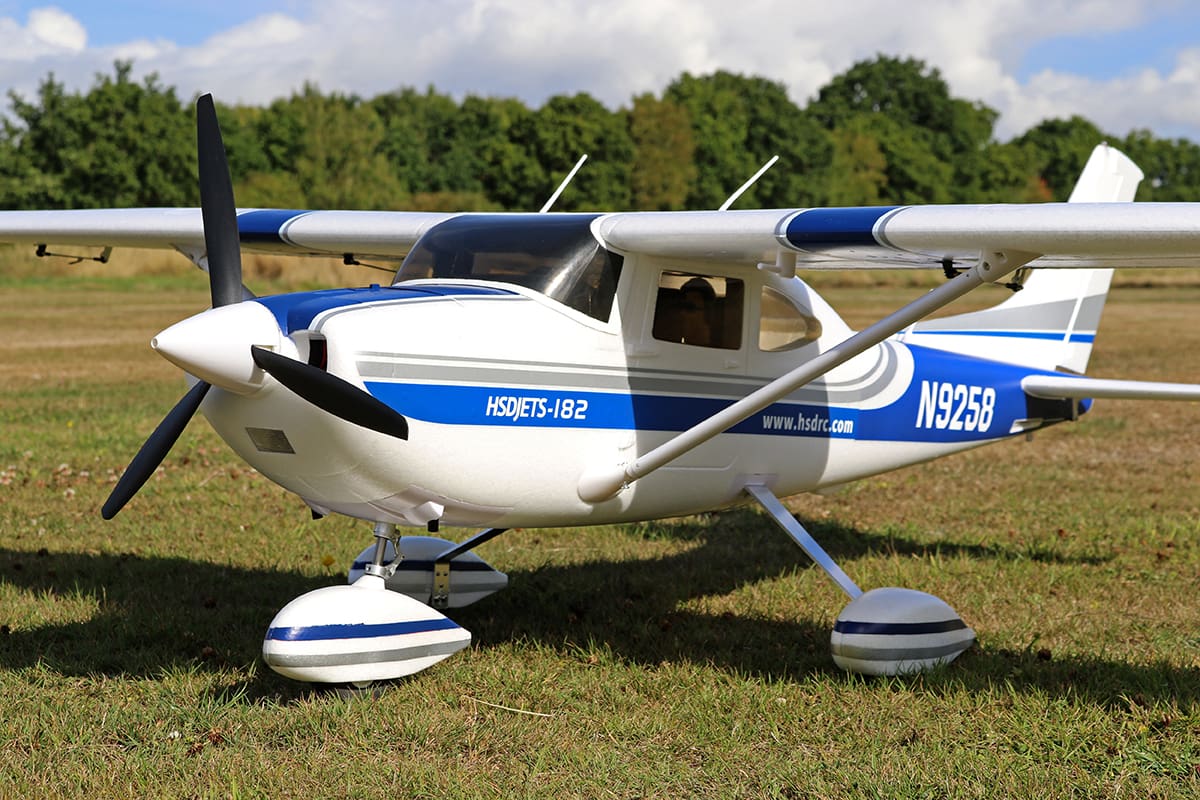 Cessna 182 | ARTF Scale | RCM&E