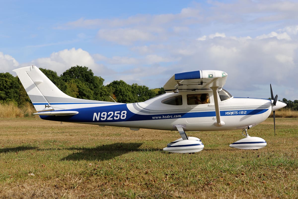 Cessna 182 | ARTF Scale | RCM&E