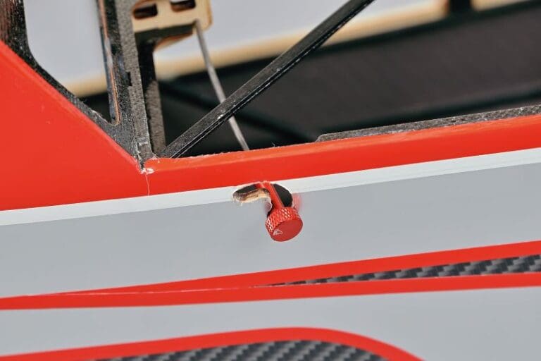 Pilot-RC’s 78-inch Next Generation Extra build | RCM&E Magazine