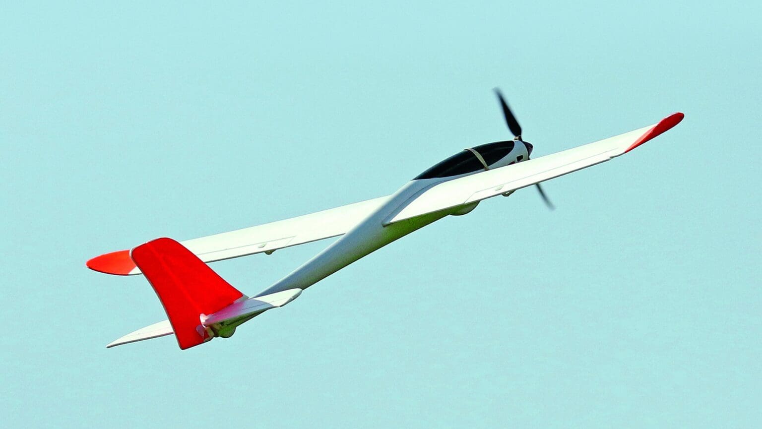 Phoenix S 1600 gliding competition | RCM&E Magazine