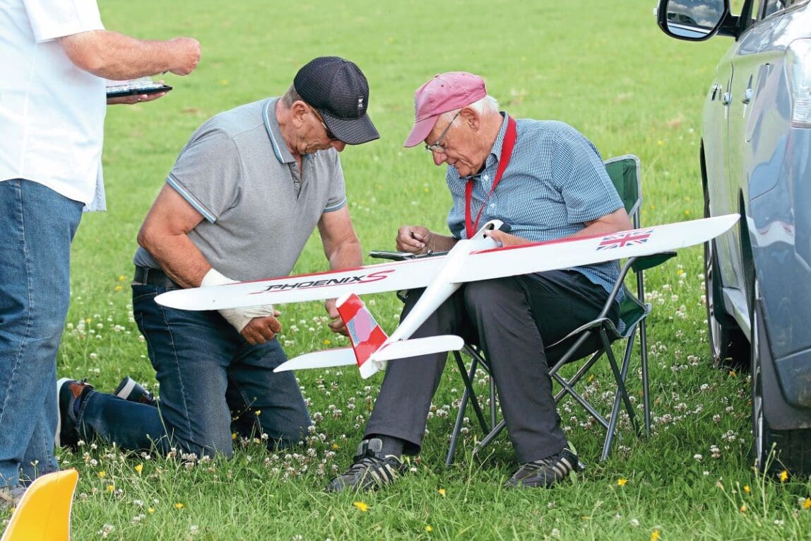 Phoenix S 1600 gliding competition | RCM&E Magazine